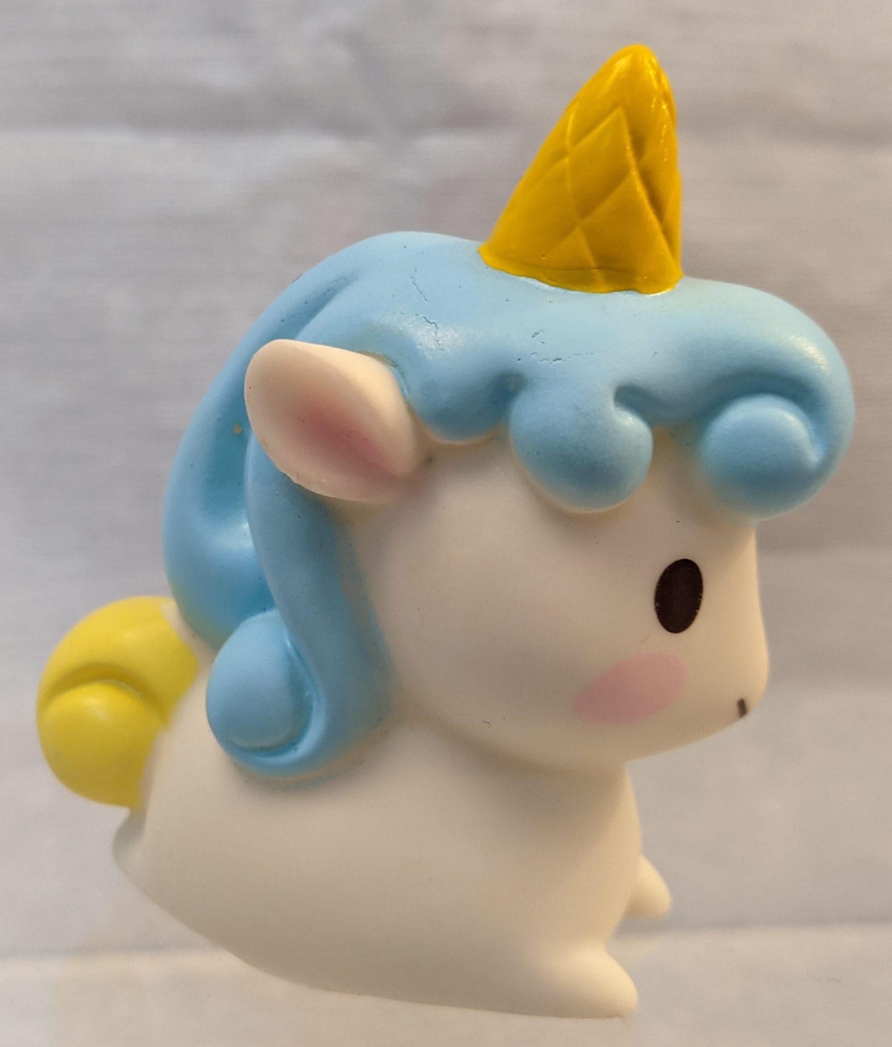 Unicorn/Unipeg Plastic Cake Topper Figurines – Fakie Spaceman